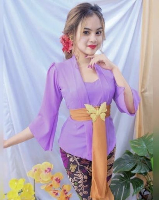 Model Kebaya Bali