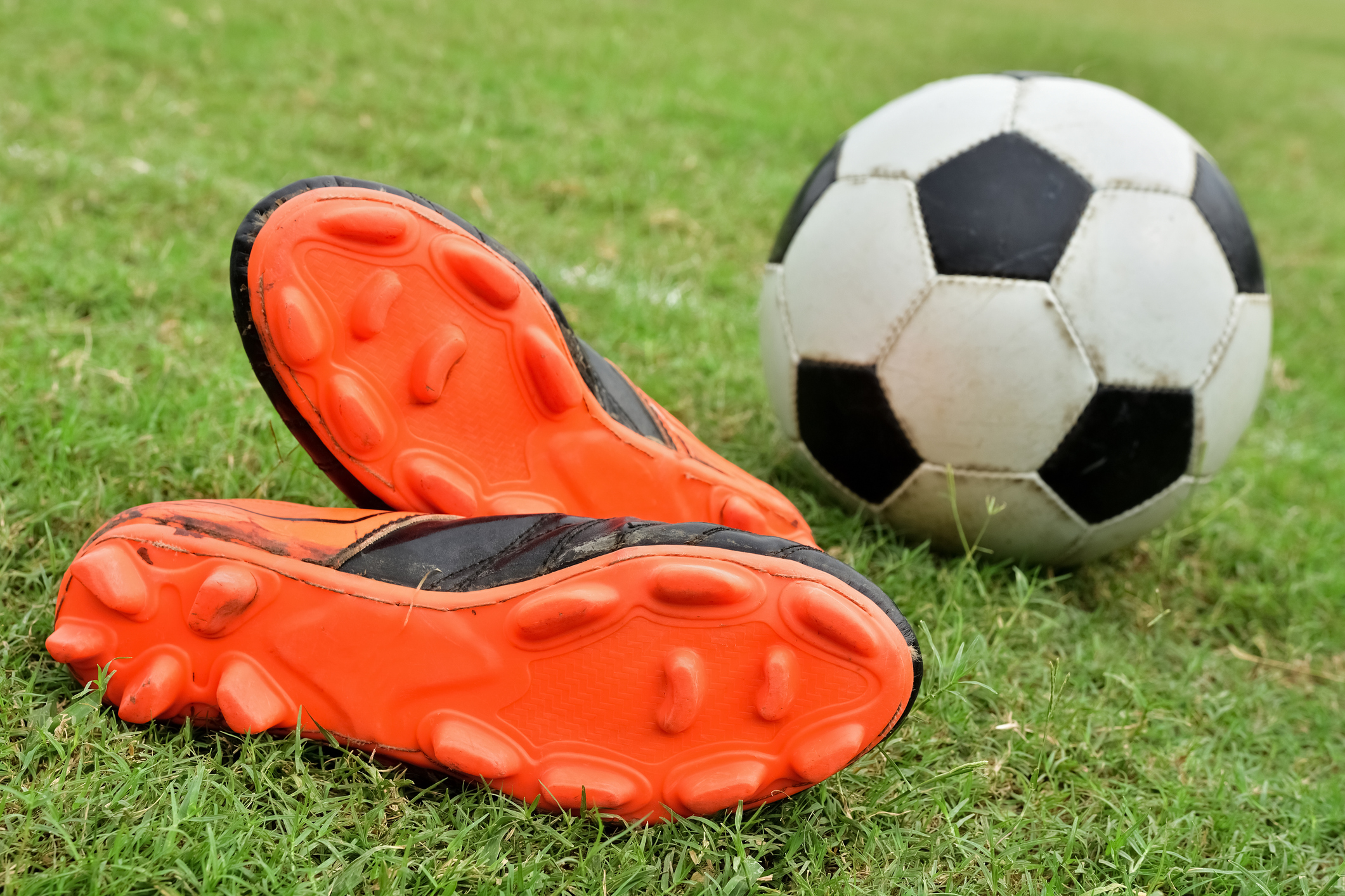 10 Rekomendasi Sepatu Mini Soccer Terbaik | mybest